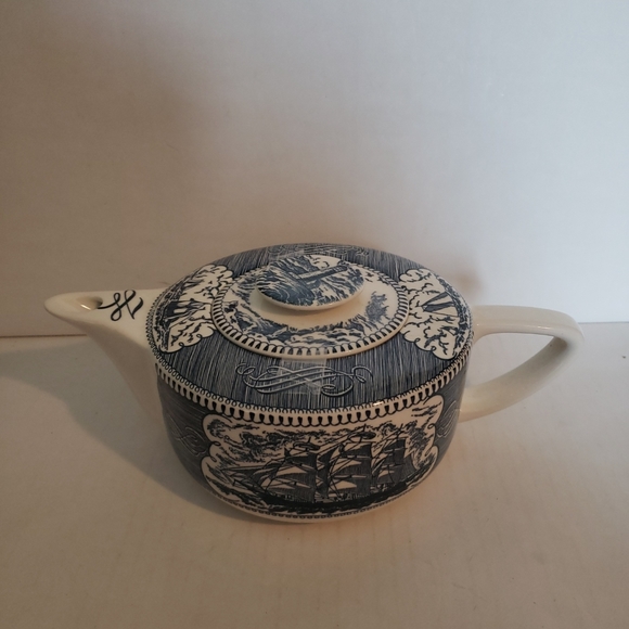 Currier & Ives | Dining | Royal China Blue Currier And Ives Teapot ...